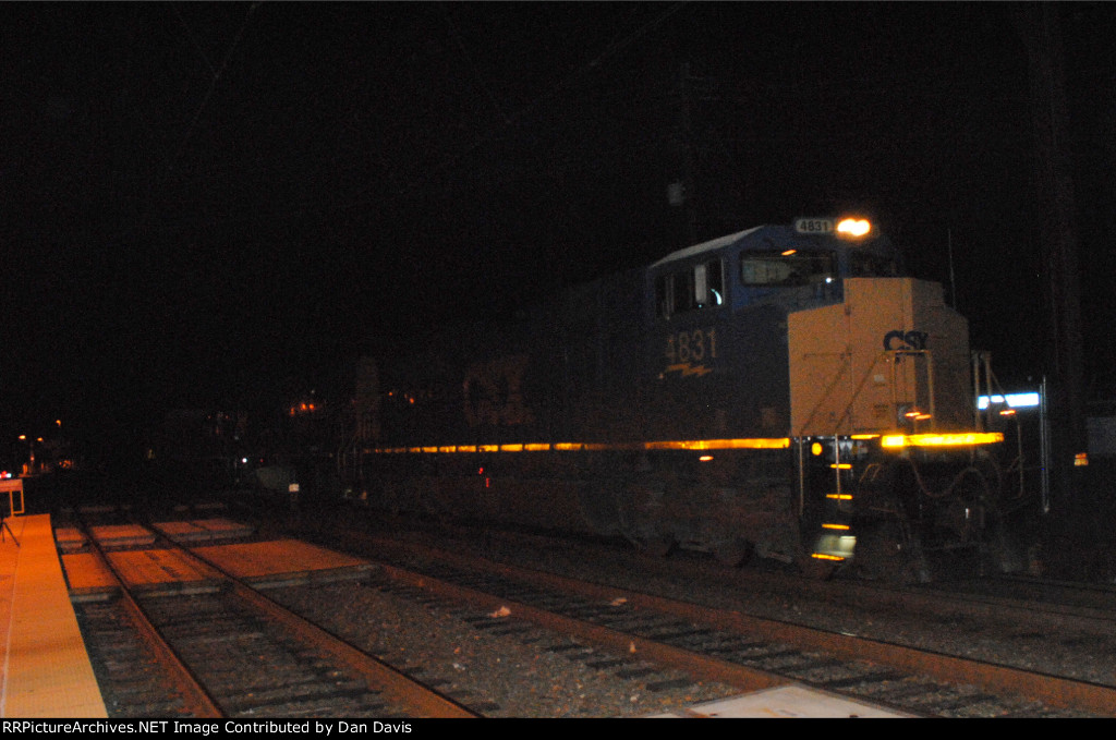 CSX SD70ACe 4831 leads a late running Q439-18